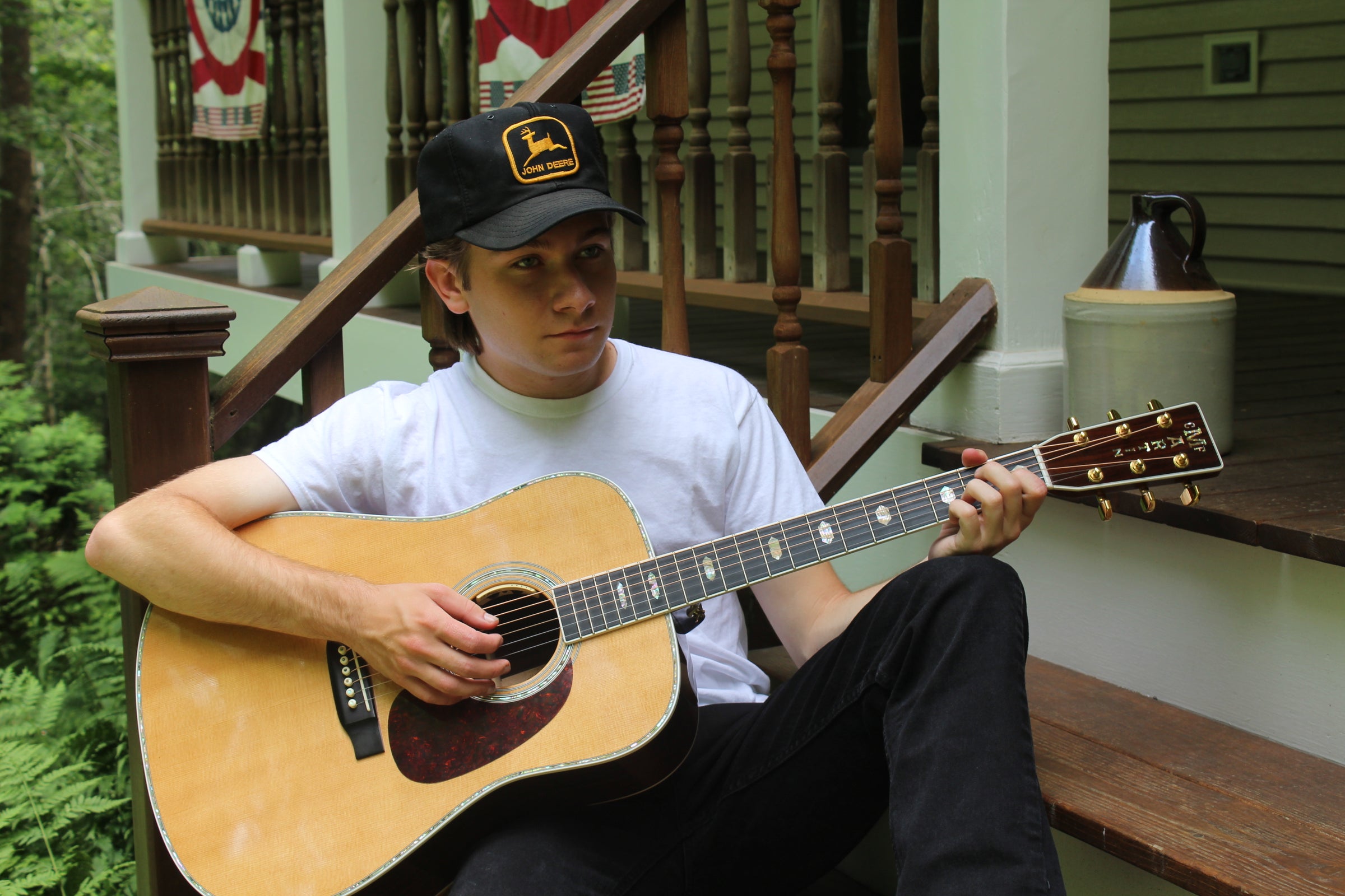 YOUR SHOW FOR TRADITIONAL COUNTRY MUSIC